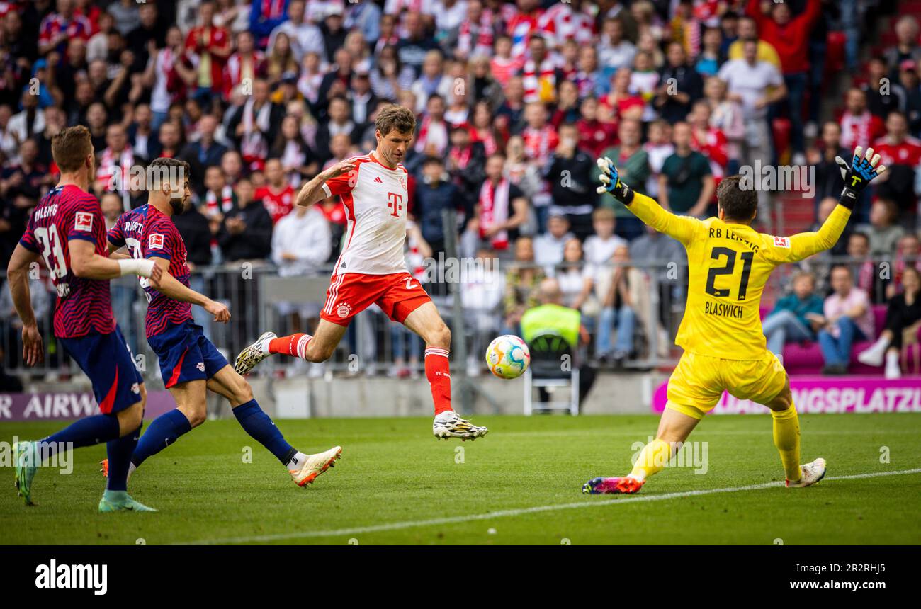 Munic, Germany. 20th Mai, 2023. Thomas Mueller (Muenchen), Janis ...