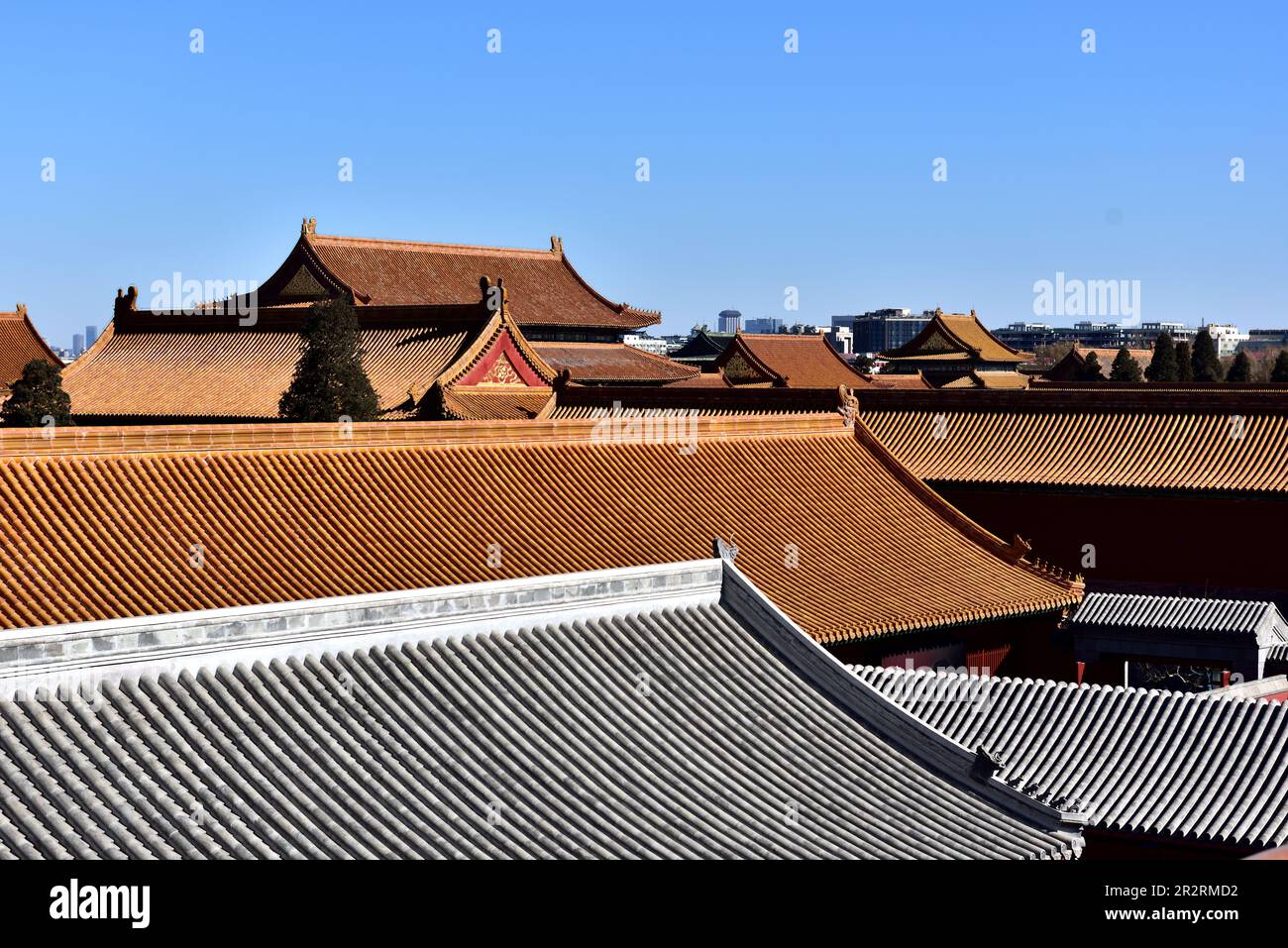 Roof structure with chinese design hi-res stock photography and images ...