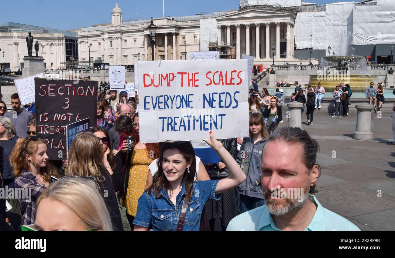 Dump the scales campaign hi-res stock photography and images - Alamy