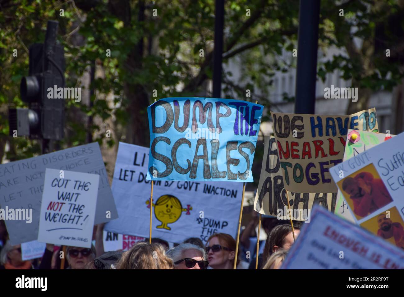 Dump the scales campaign hi-res stock photography and images - Alamy