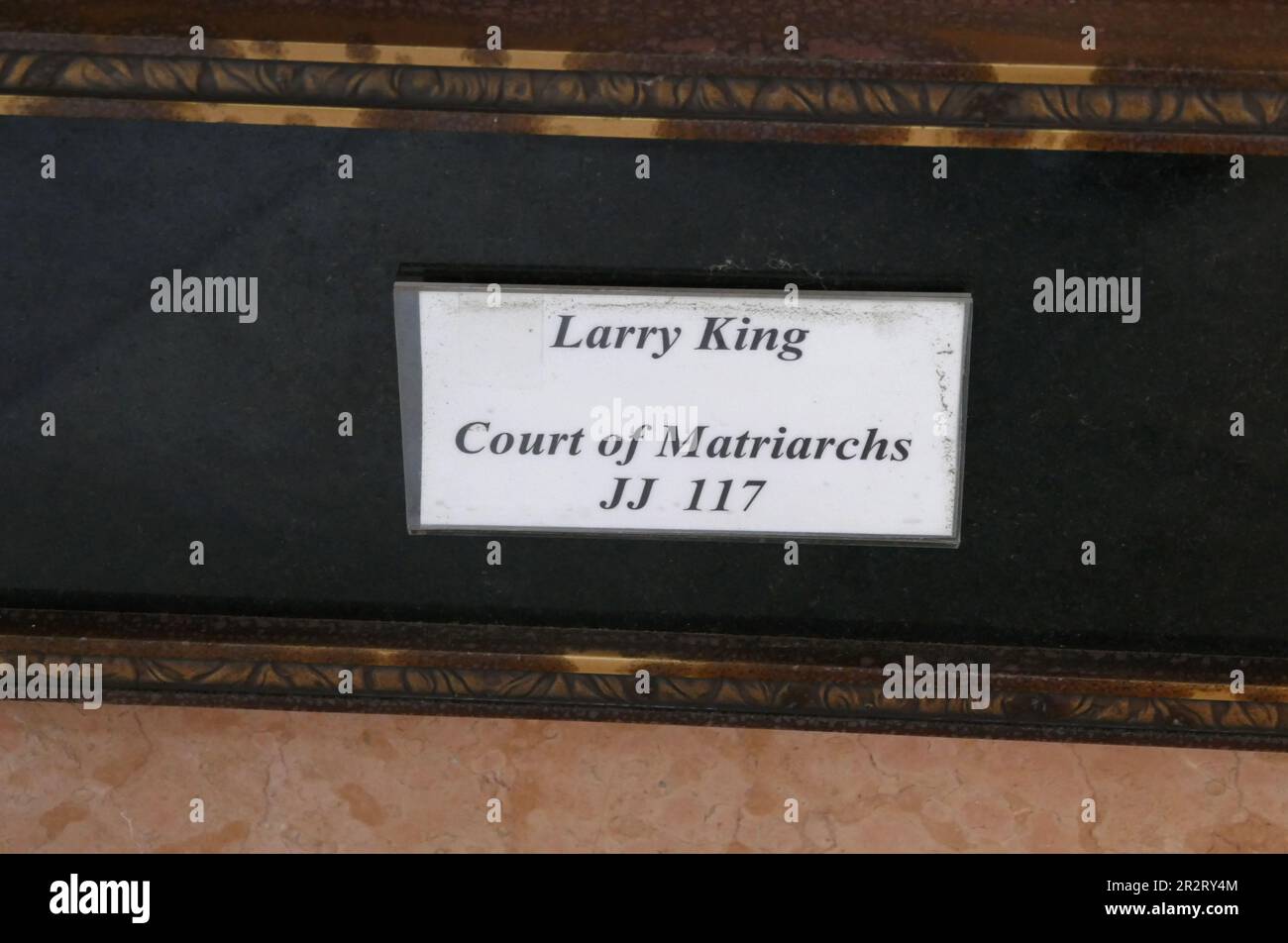 Los Angeles, California, USA 18th May 2023 Larry King Grave in Court of ...