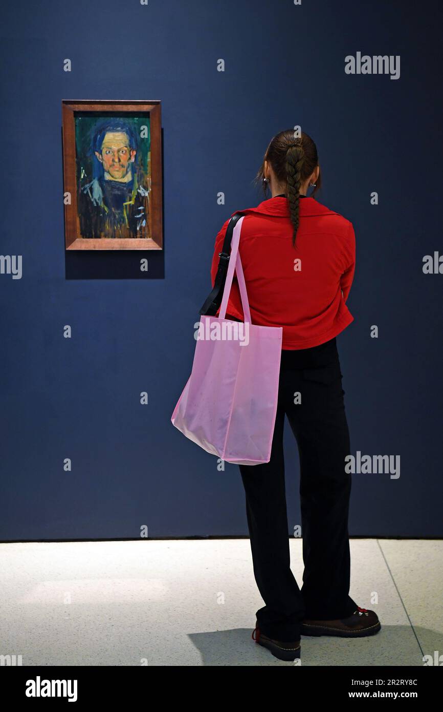 New York, USA. 20th May, 2023. A visitor views Pablo Picasso's artwork ...