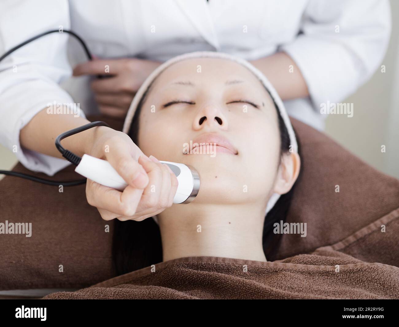 Beautiful facial asian women hi-res stock photography and images - Alamy