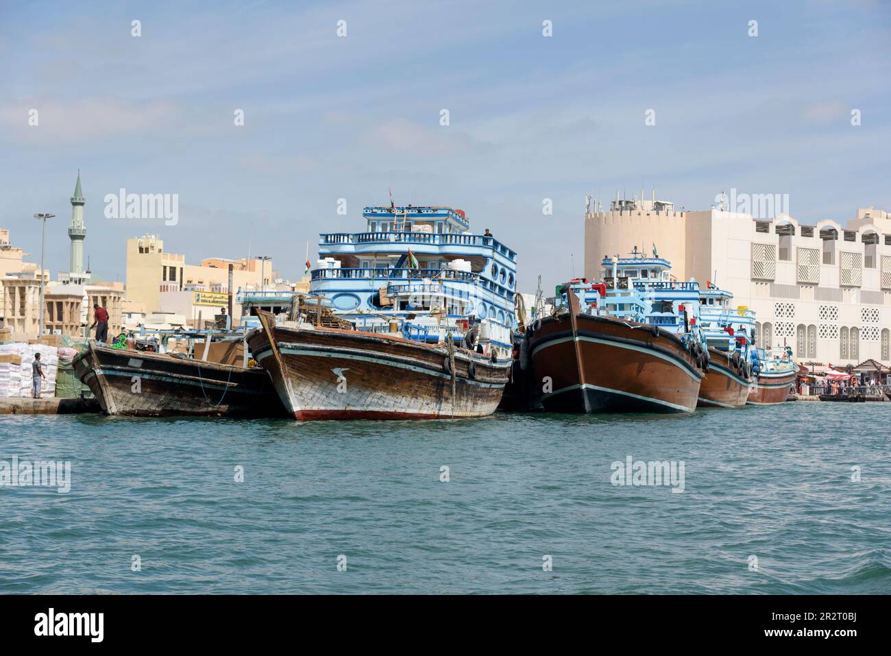 Traditional wooden cargo boats in Khor Dubai (Dubai Creek), Dubai ...
