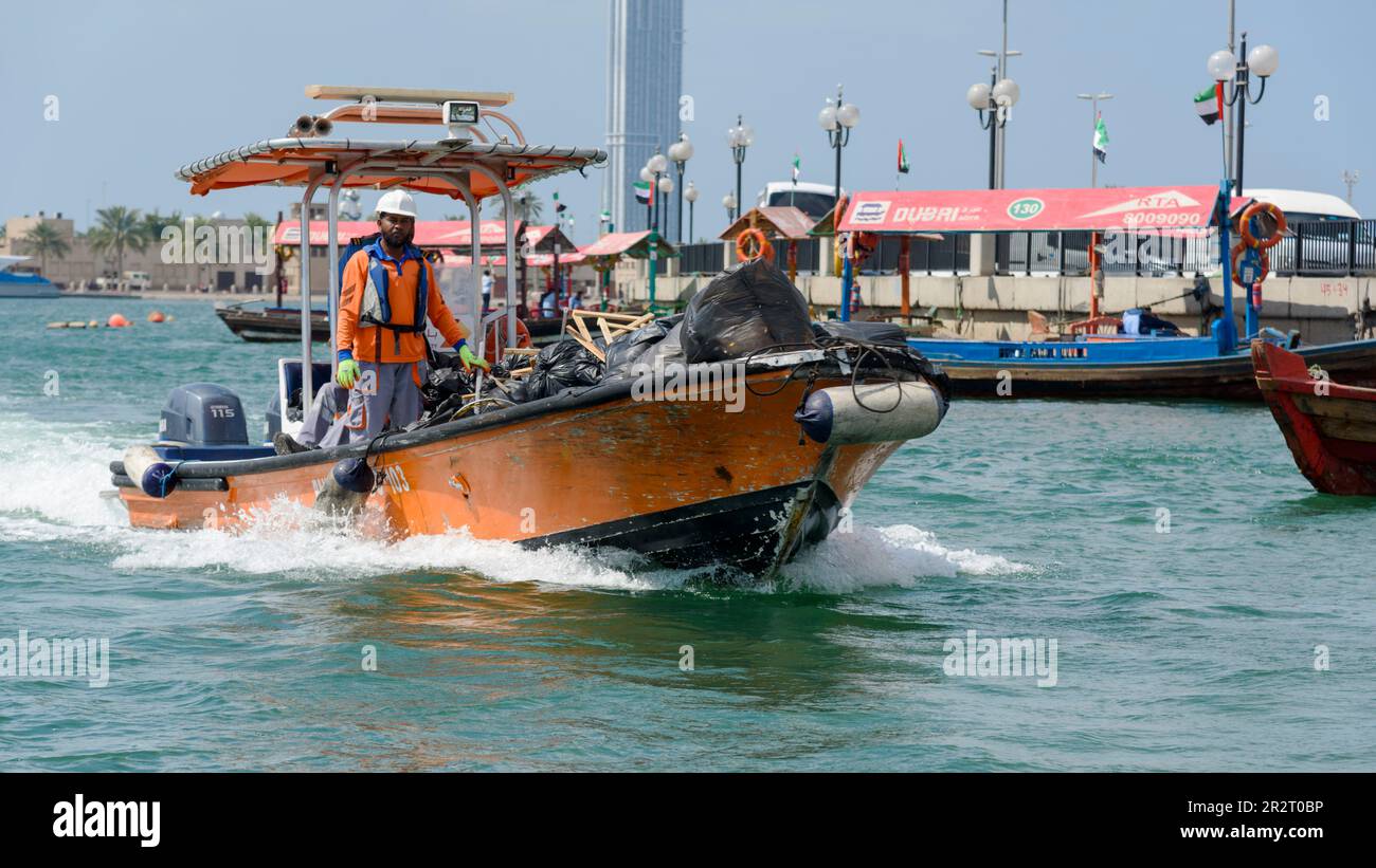 Dubai boat boats hi-res stock photography and images - Alamy