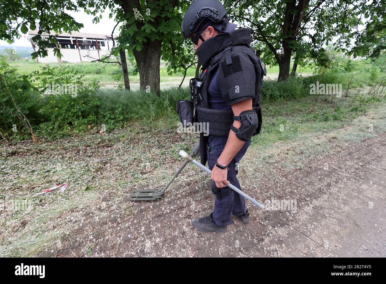 Humanitarian demining hi-res stock photography and images - Alamy