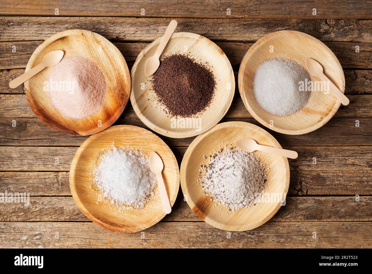 Truffle flakes hi-res stock photography and images - Alamy