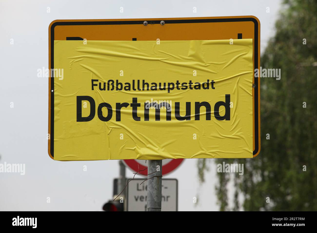 Dortmund, Deutschland. 12th May, 2011. firo: football, soccer, 12.05. ...
