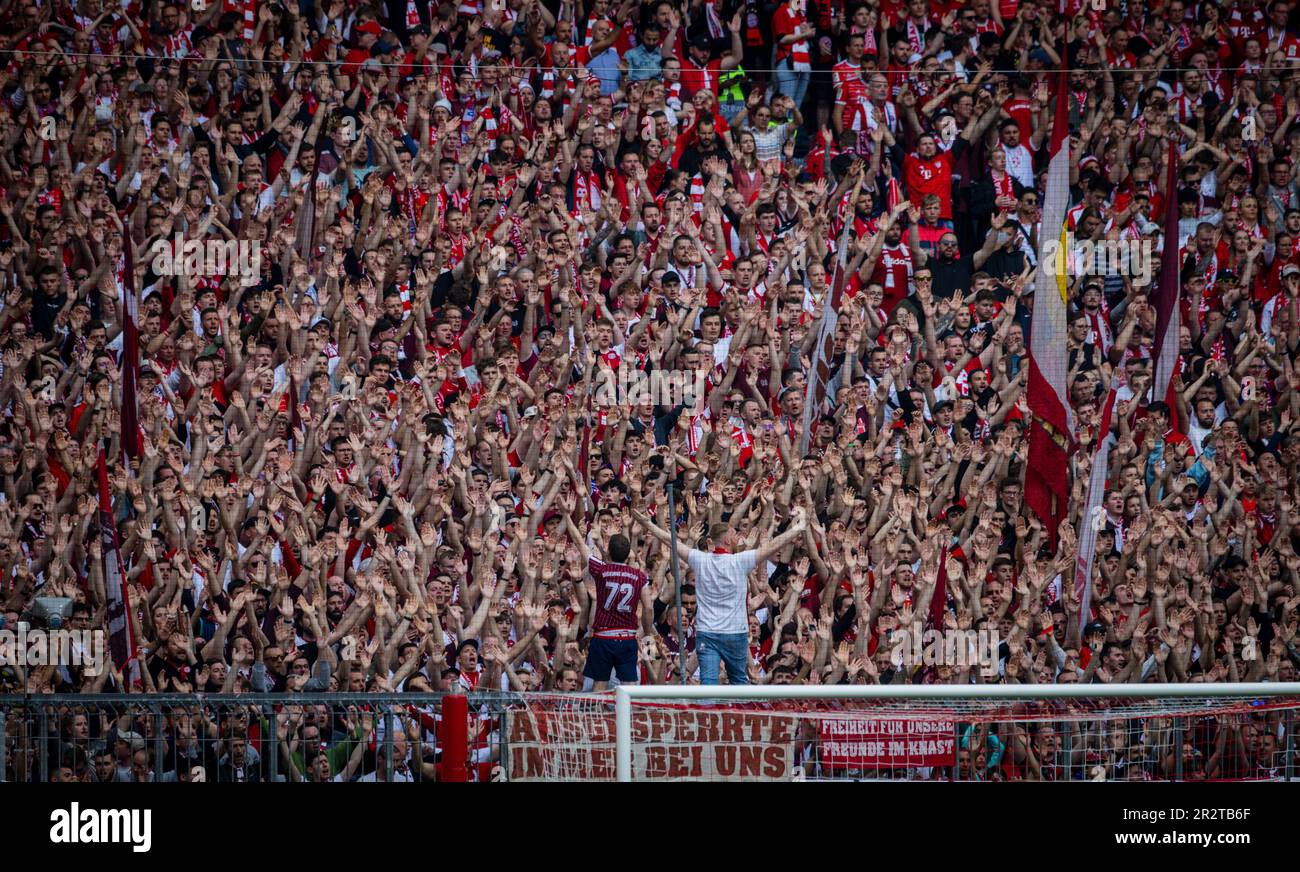 Bayern fans hi-res stock photography and images - Alamy