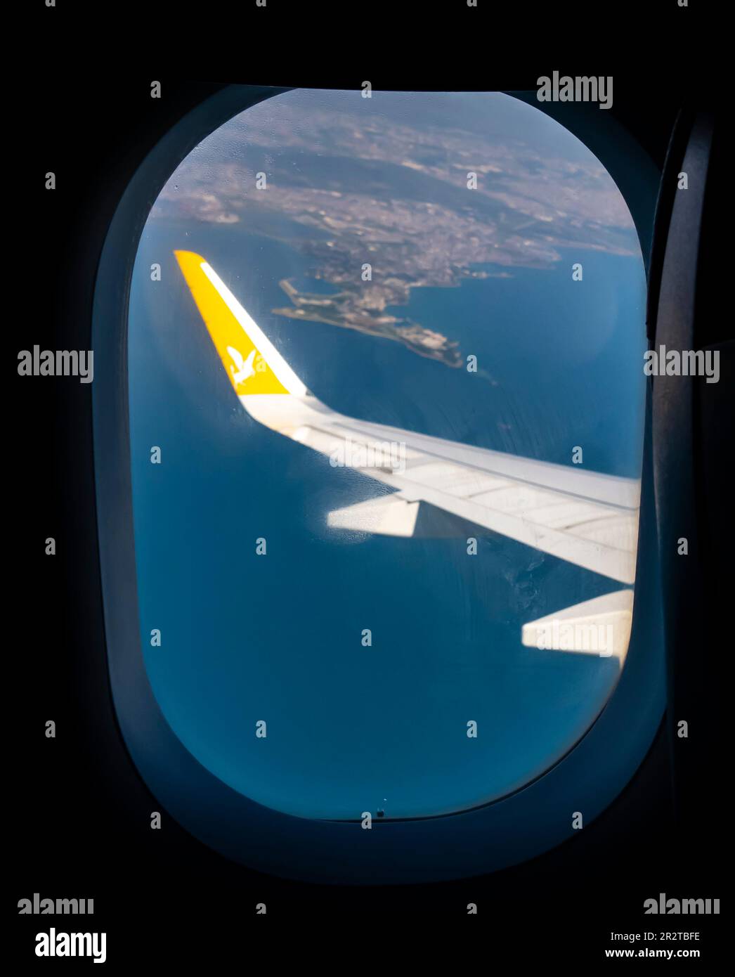 Bosporus Turkey, Bosphorus Turkey - aircraft wing Pegasus airline ...
