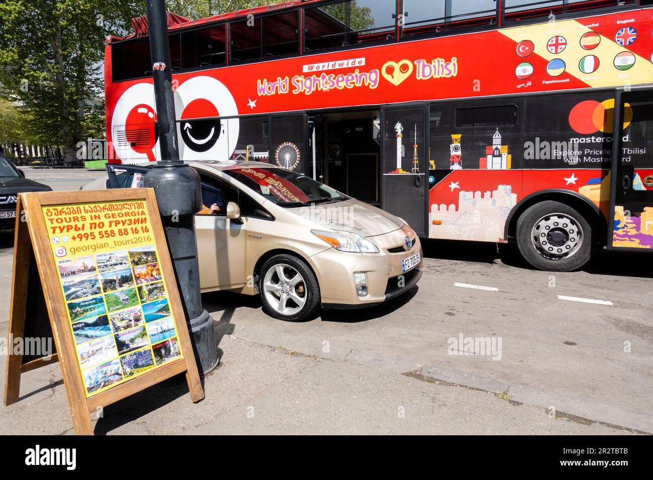 Tbilisi sightseeing tour bus hi-res stock photography and images - Alamy