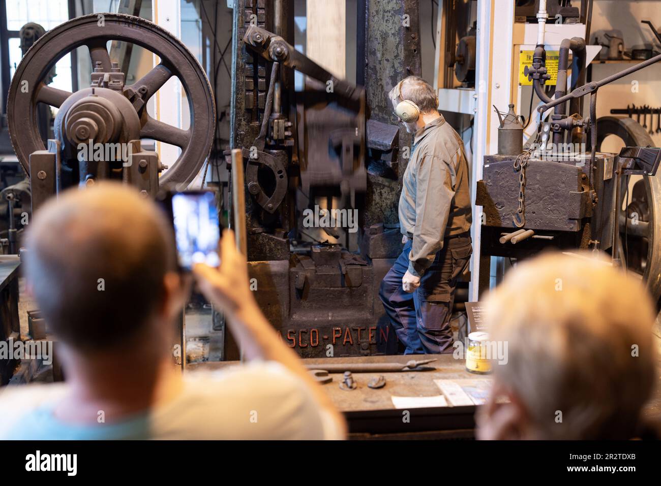 Zella Mehlis, Germany. 21st May, 2023. Visitors watch a demonstration ...