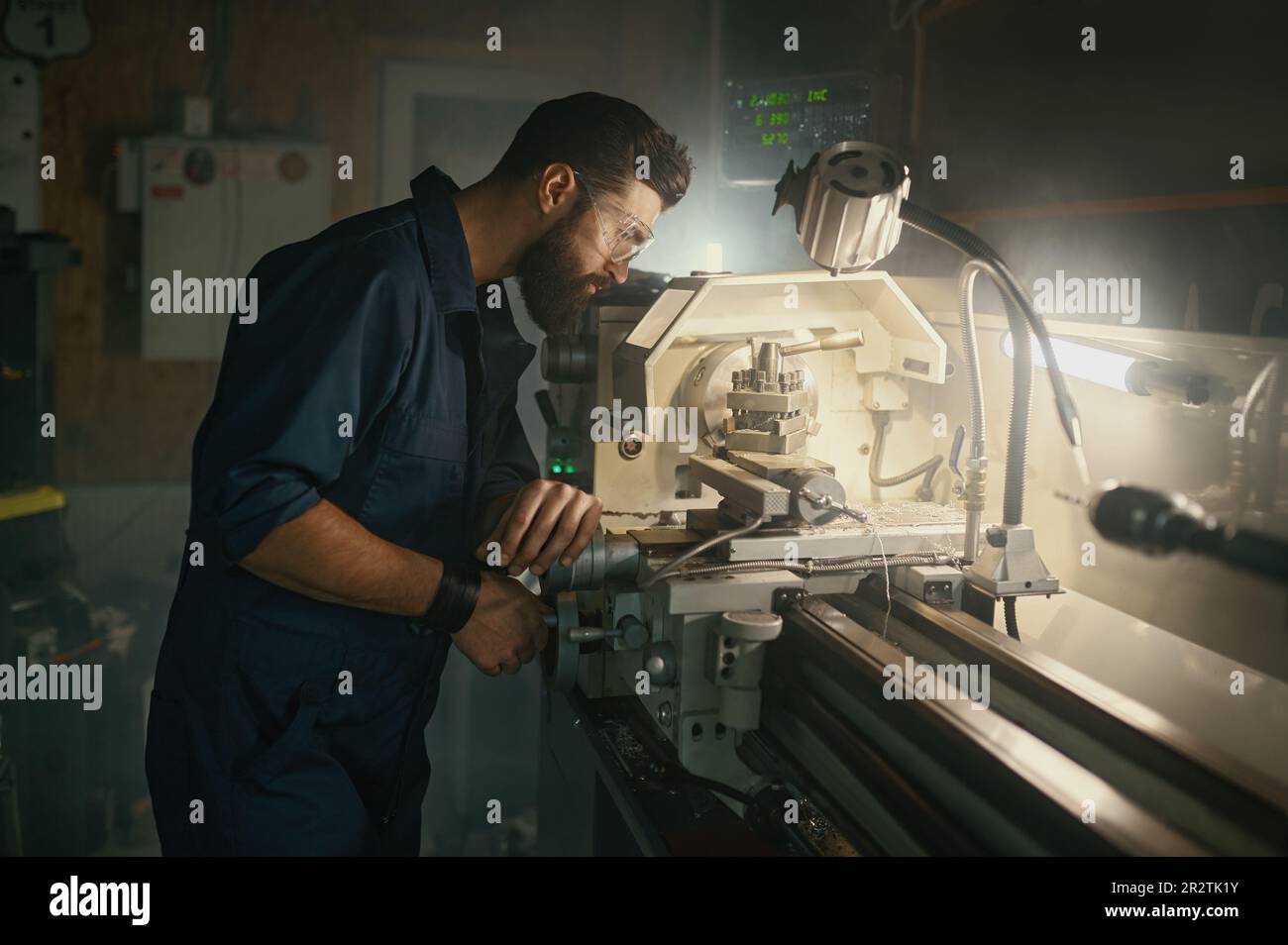 Lathe motor hi-res stock photography and images - Alamy