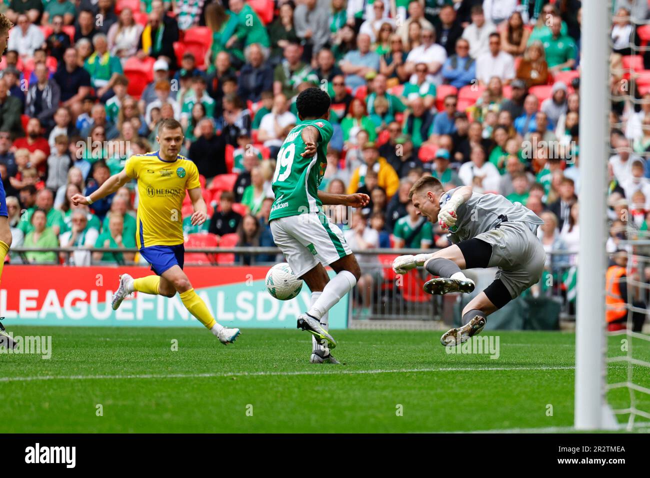 Rhys james footballer hi-res stock photography and images - Alamy