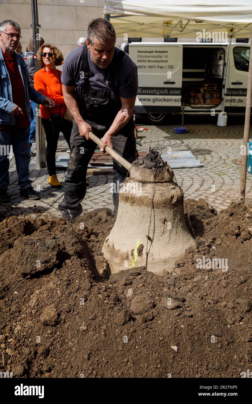 on the occasion of the 100th anniversary of the St. Peter's bell in the ...