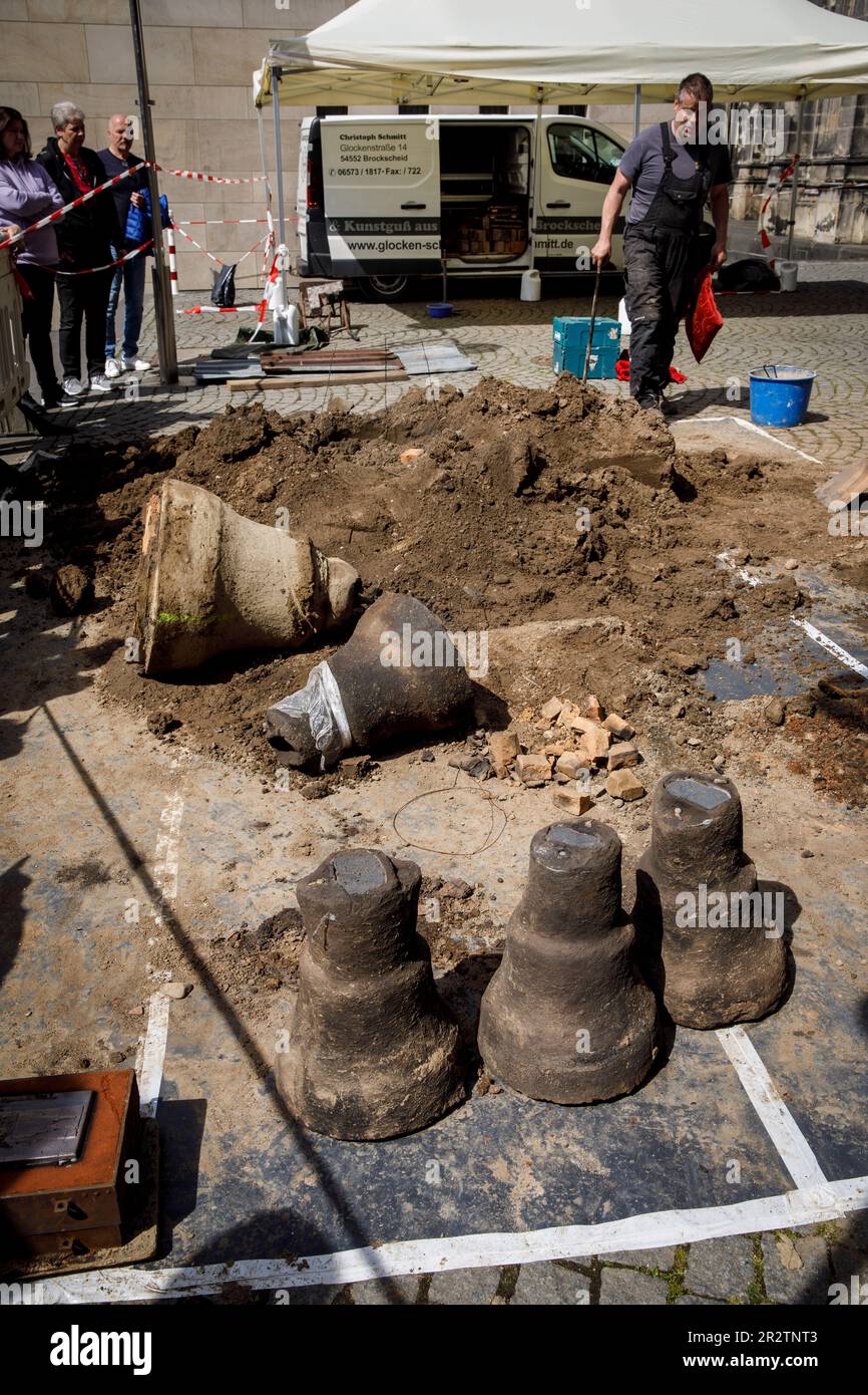 on the occasion of the 100th anniversary of the St. Peter's bell in the ...