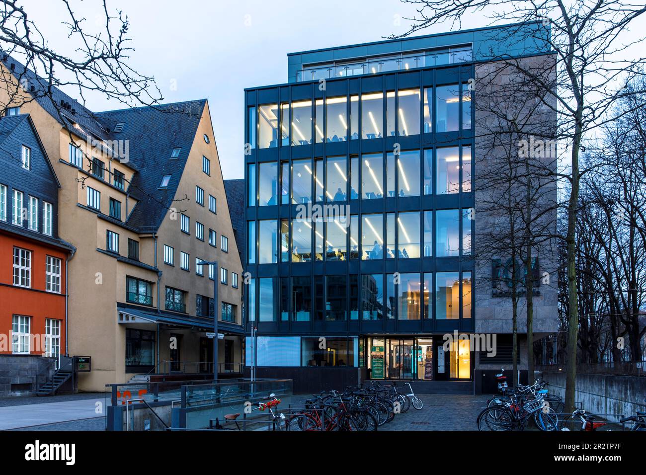 the FOM University of Applied Sciences for Economics and Management in ...