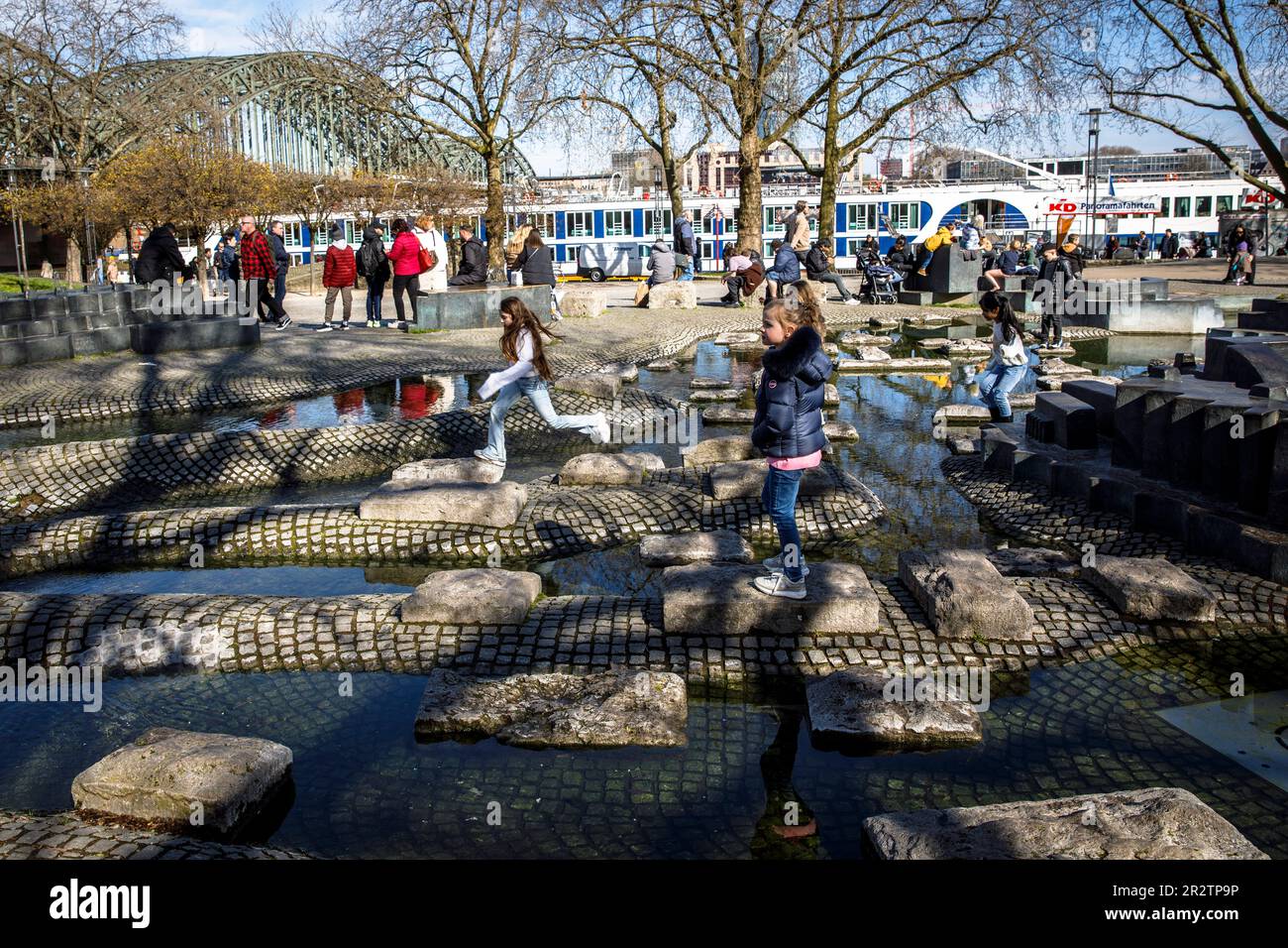 Paolozzi fountain in the Rhine garden in the historic town, fountain ...