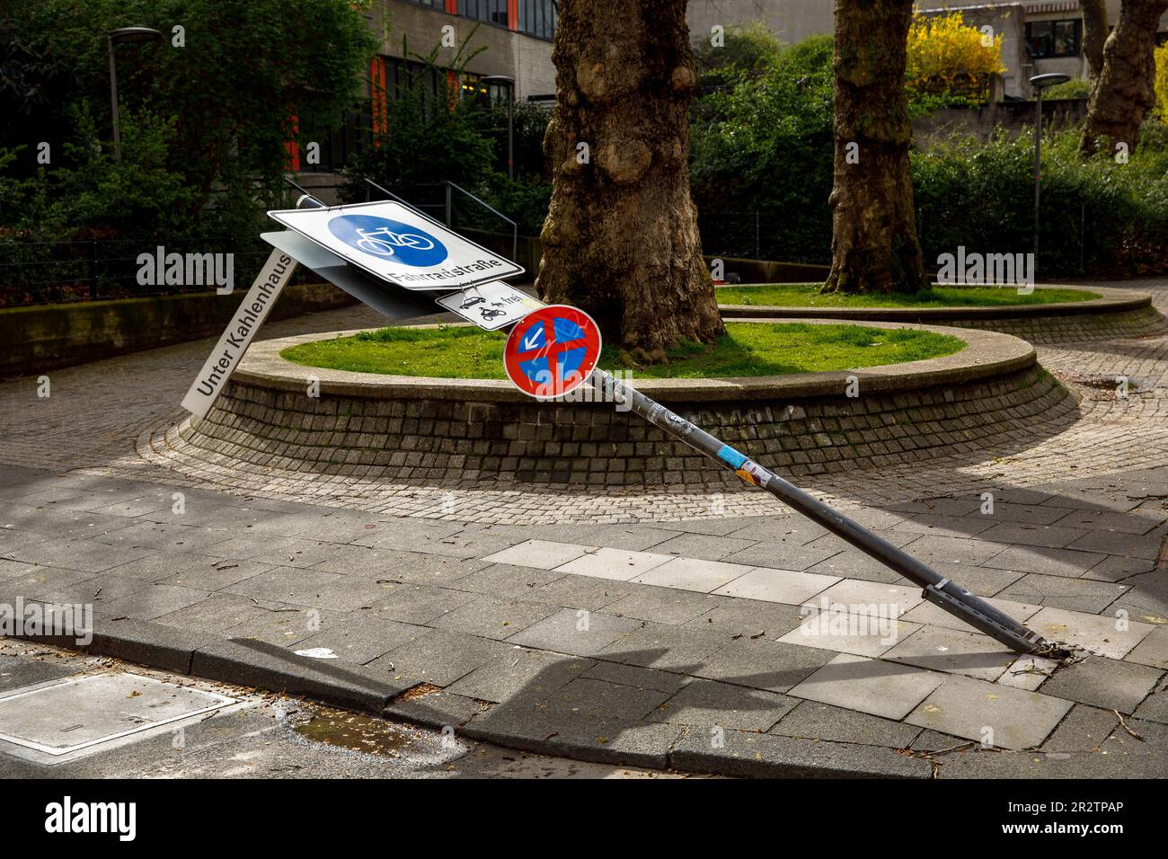 Knocked down traffic signs hi-res stock photography and images - Alamy