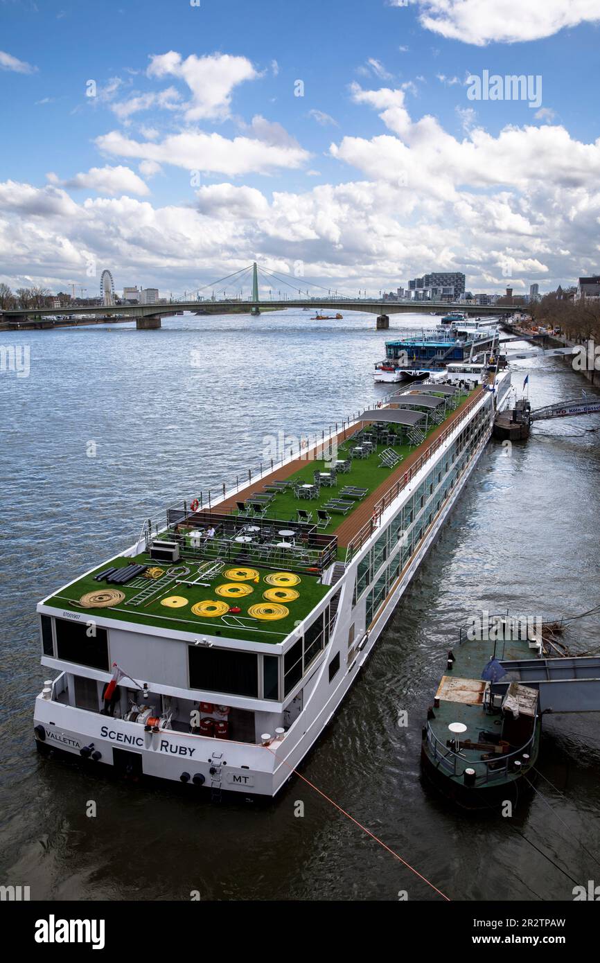 Ruby schiff hi-res stock photography and images - Alamy