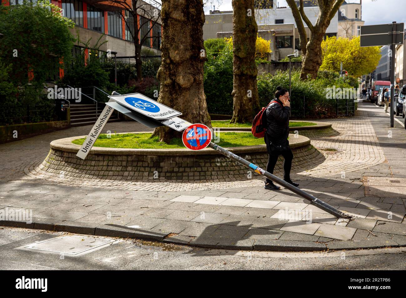 Knocked down traffic signs hi-res stock photography and images - Alamy