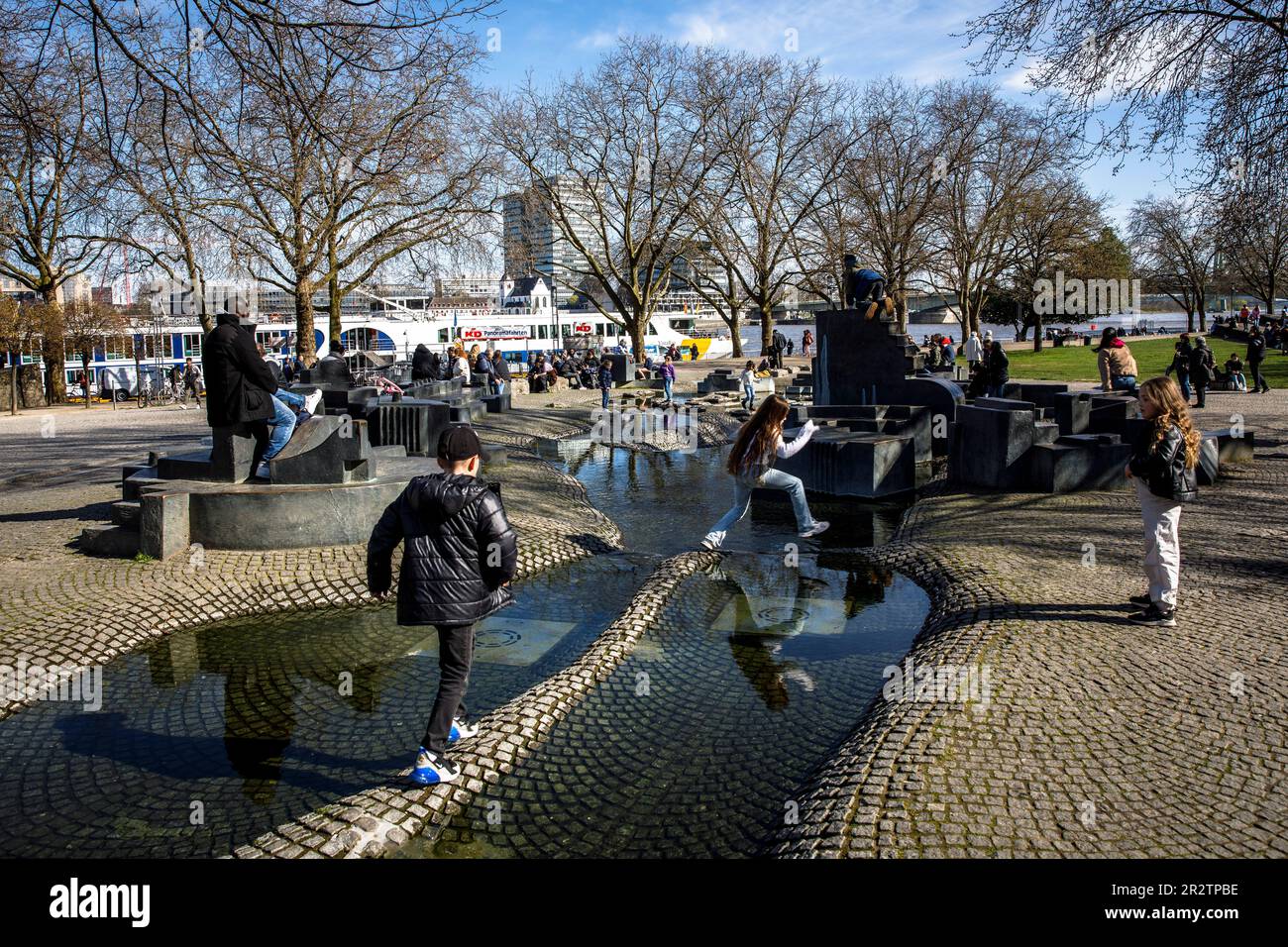 Paolozzi fountain in the Rhine garden in the historic town, fountain ...