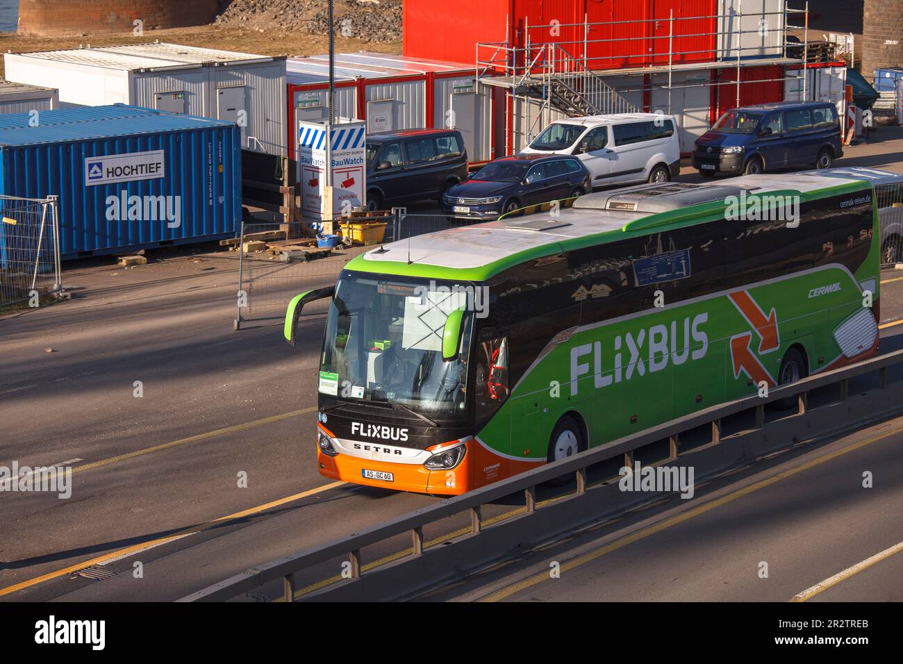 Flixbus europa hi-res stock photography and images - Alamy