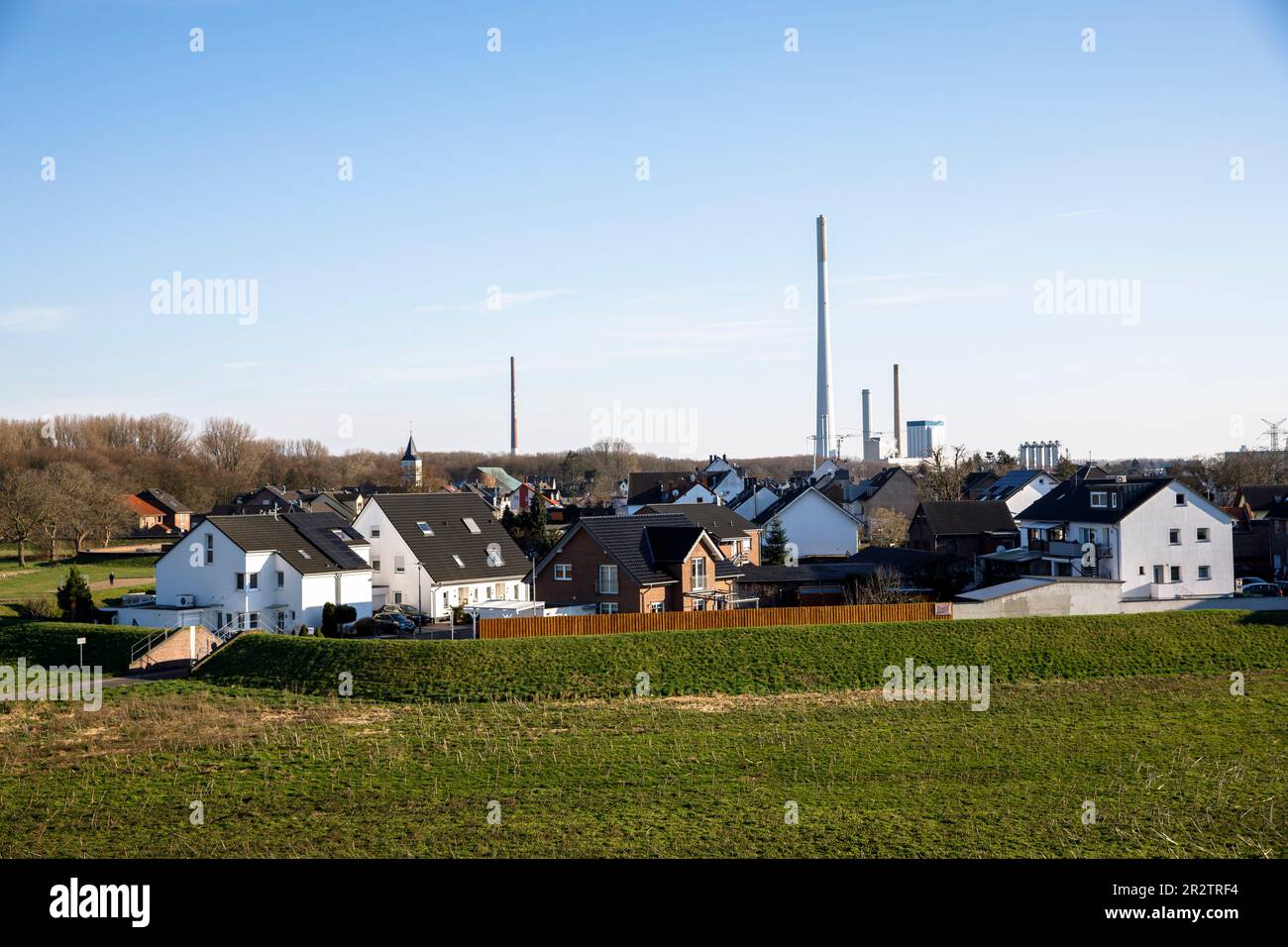 Flood protection barrier hi-res stock photography and images - Alamy