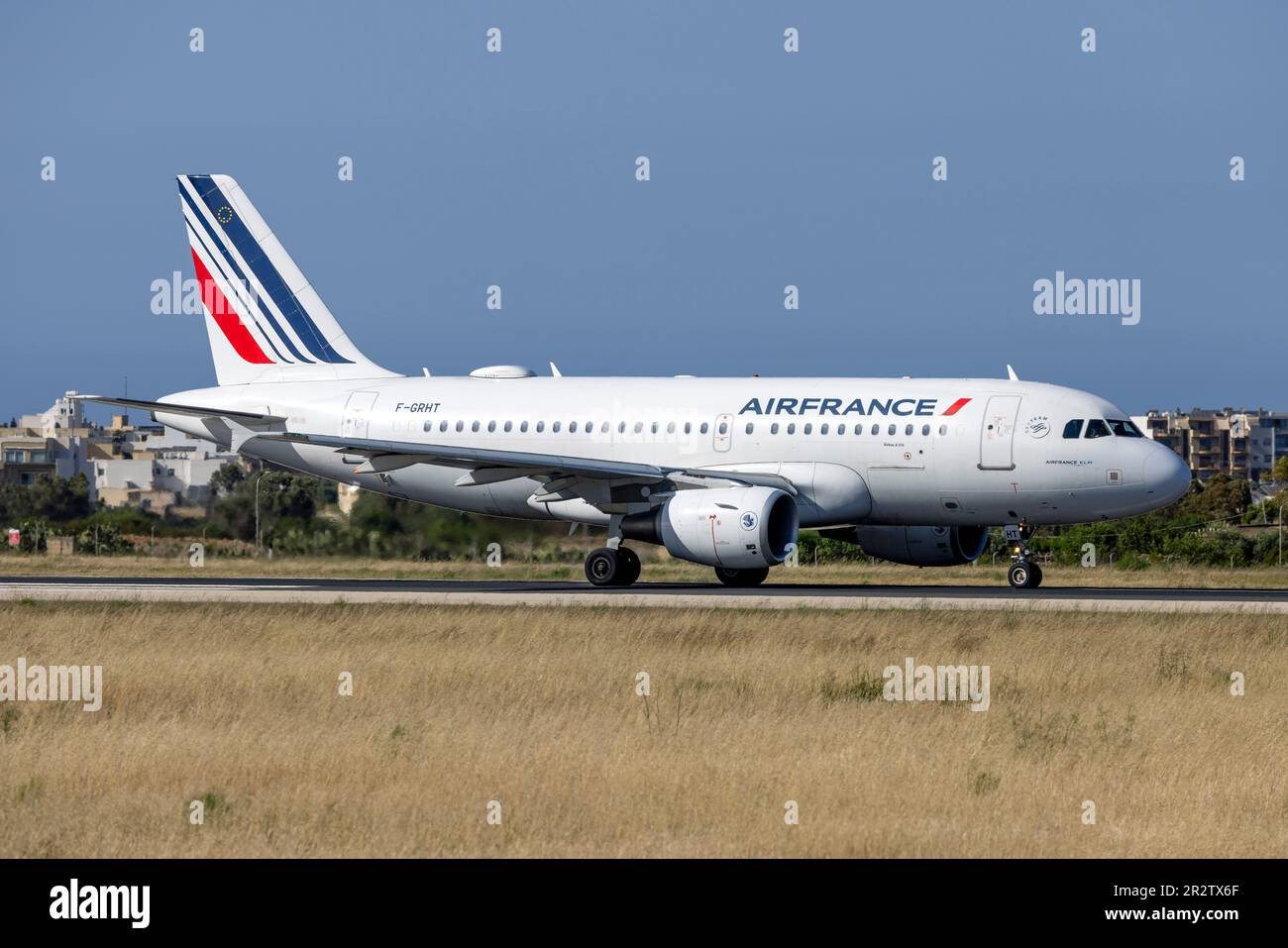 Air France Airbus A319-111 (REG: F-GRHT) on its return flight to France ...