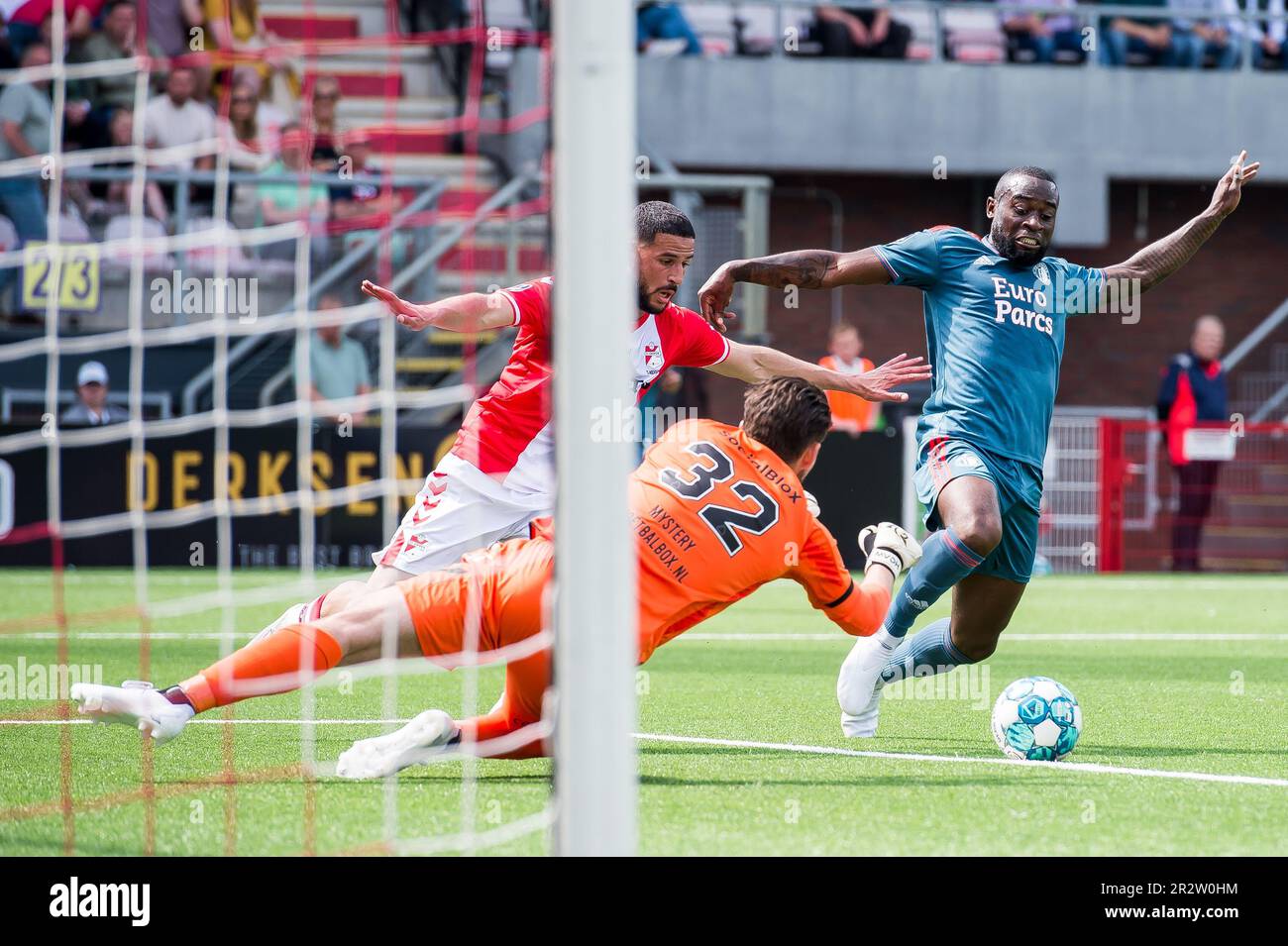 EMMEN - (lr) Ahmed El Messaoudi of FC Emmen, FC Emmen goalkeeper Mickey ...