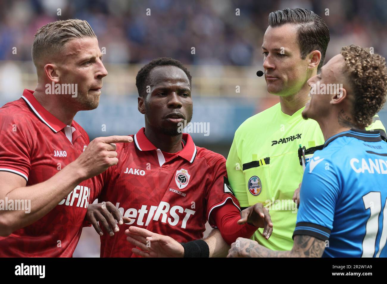 Brugge, Belgium. 21st May, 2023. Antwerp's Toby Alderweireld and Club's ...