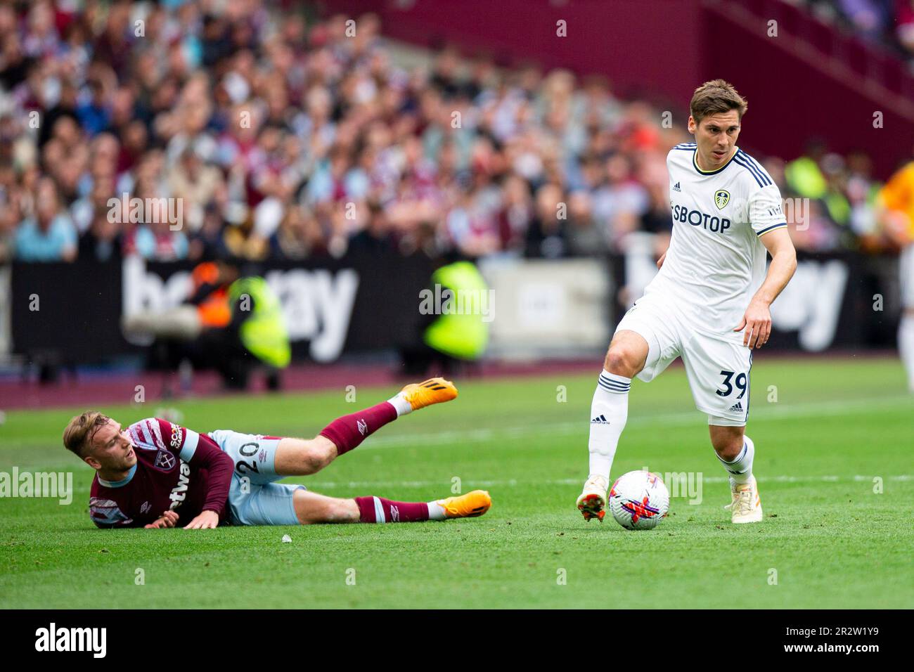 Max wöber leeds hi-res stock photography and images - Alamy