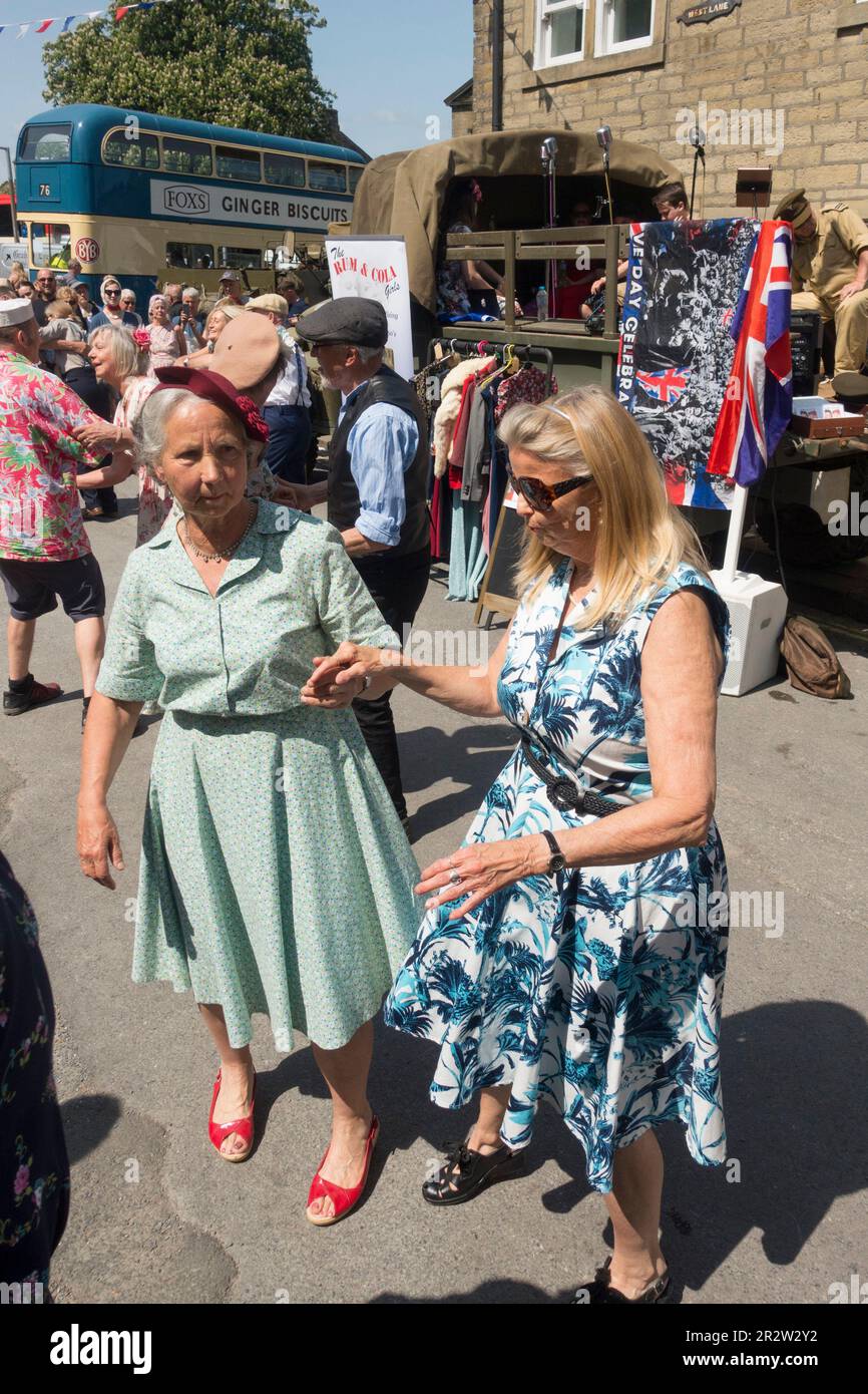 May 2023 haworth 1940s weekend hi-res stock photography and images - Alamy