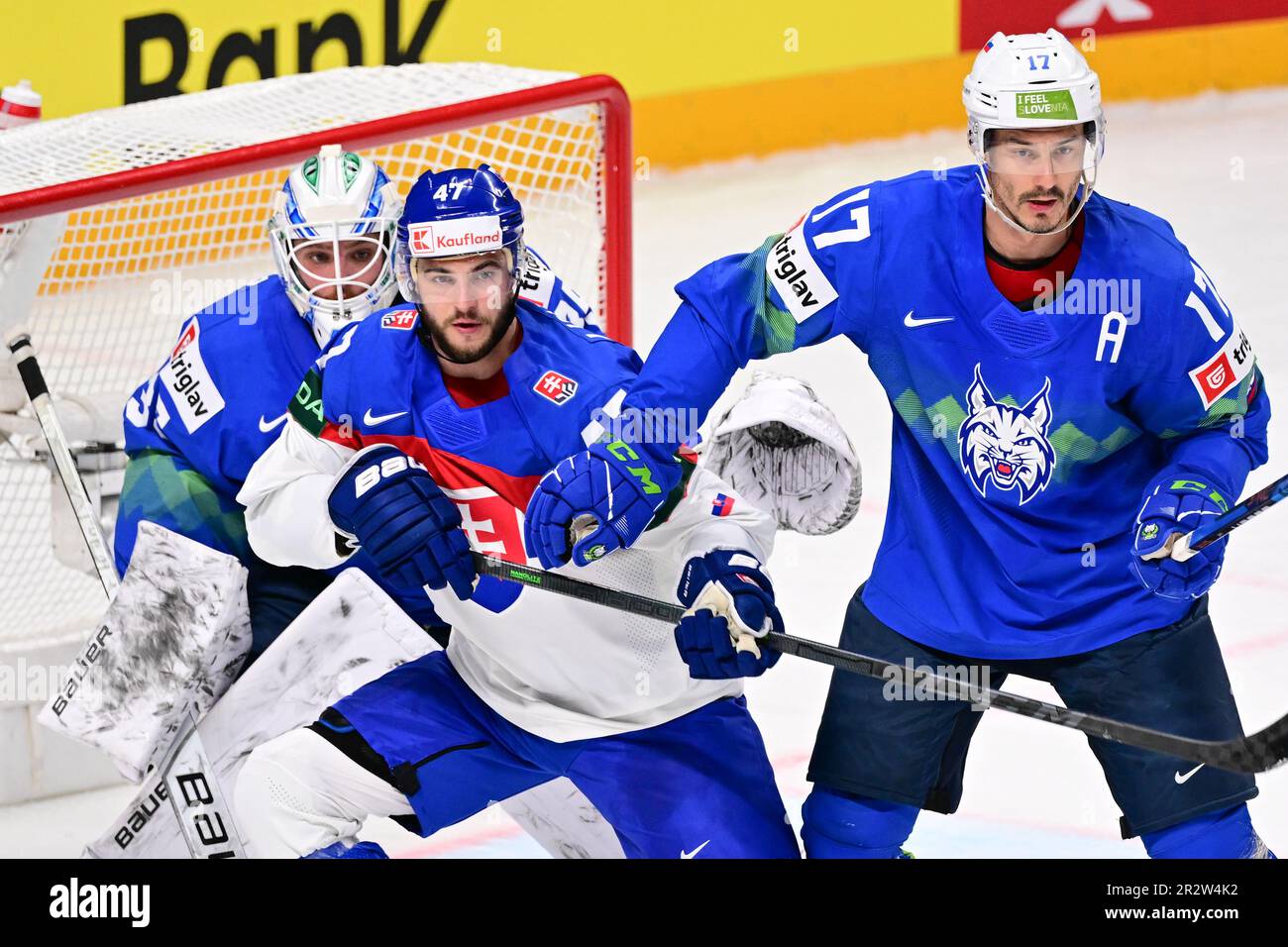 Lunter mario hi-res stock photography and images - Alamy