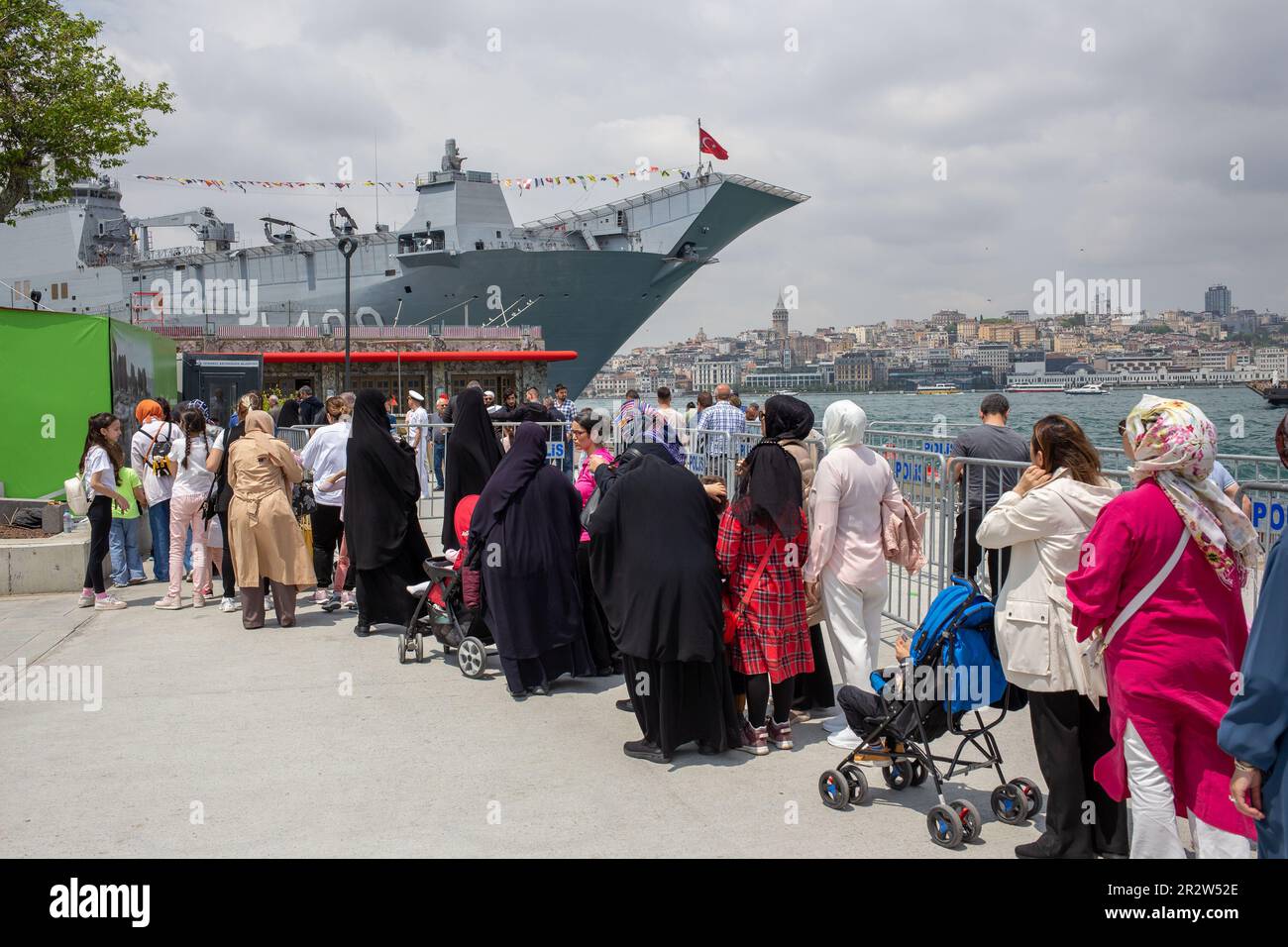 Anadoluwarship hi-res stock photography and images - Alamy
