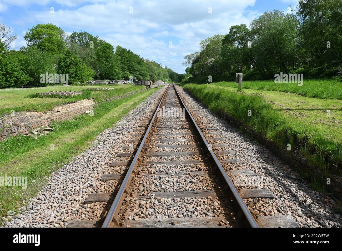 View along single railway hi-res stock photography and images - Alamy