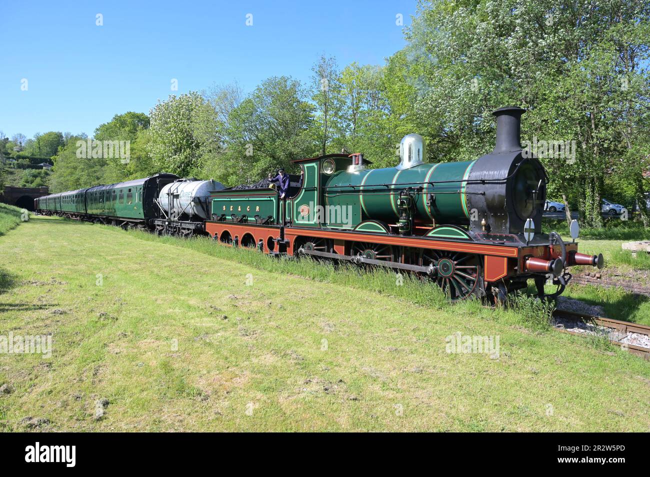 No 65 pulling a passenger train on the Bluebell railway Stock Photo - Alamy