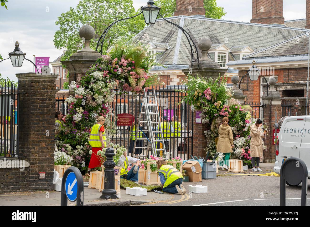Royal Hospital Chelsea, London, UK. 21st May, 2023. The striking floral ...
