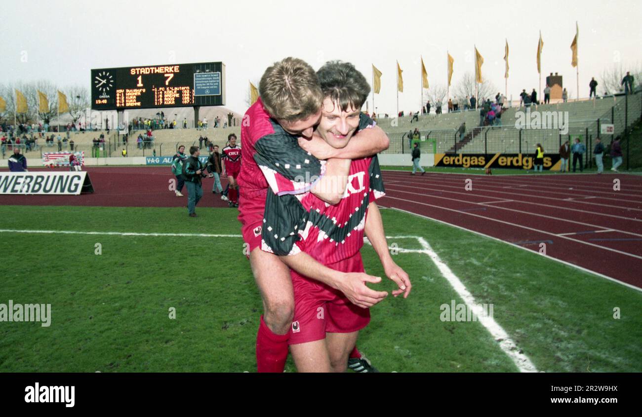 firo: 04/10/1994 football: football: archive photos, archive photo, archive pictures, 1 ...