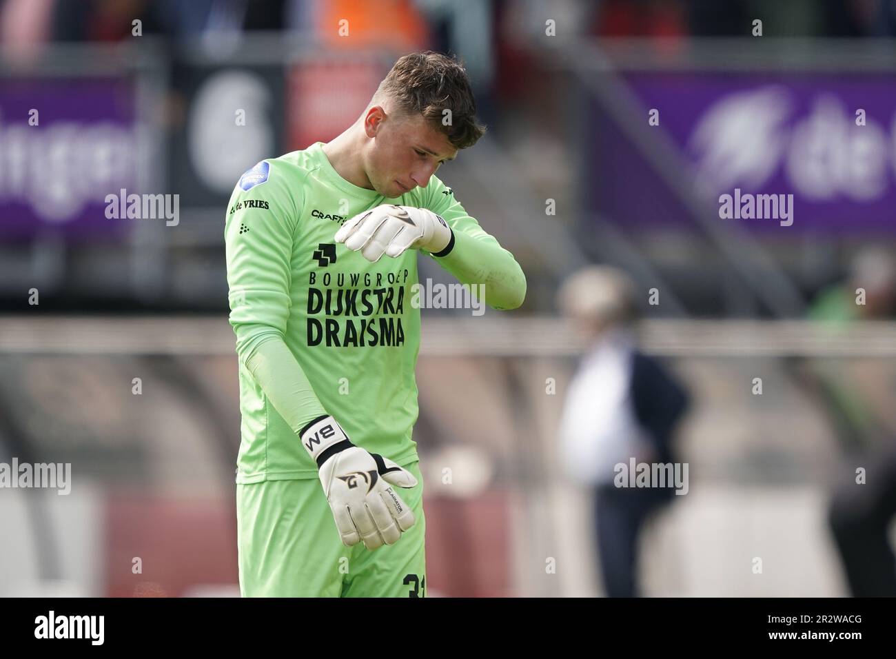 ROTTERDAM - (lr) SC Cambuur keeper Brett Minnema disappointed the Dutch ...
