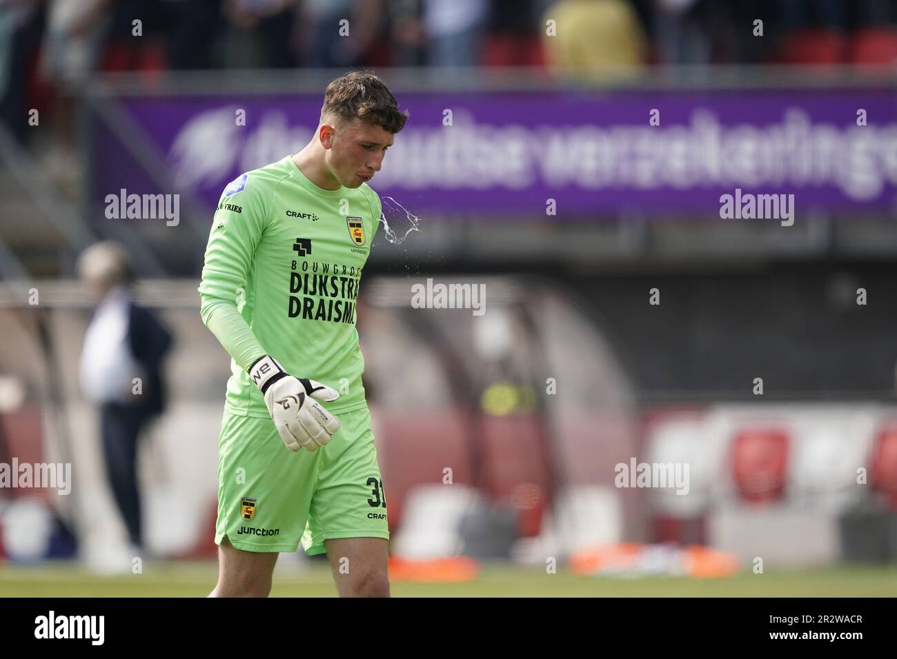ROTTERDAM - (lr) SC Cambuur keeper Brett Minnema disappointed the Dutch ...