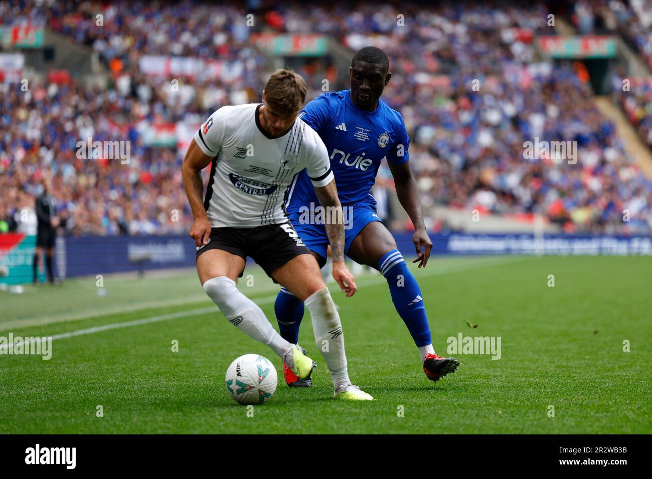 London, UK. 21st May, 2023. Kenton Richardson (5 Gateshead) and Jesse ...