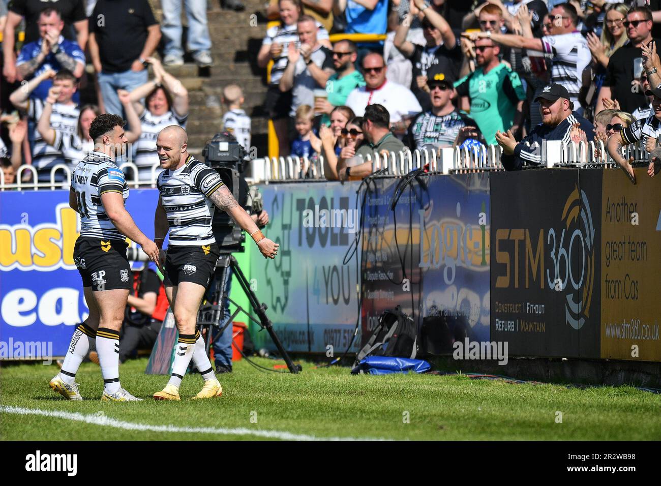Castleford, England - 21st May 2023 - Adam Swift (2) of Hull FC ...