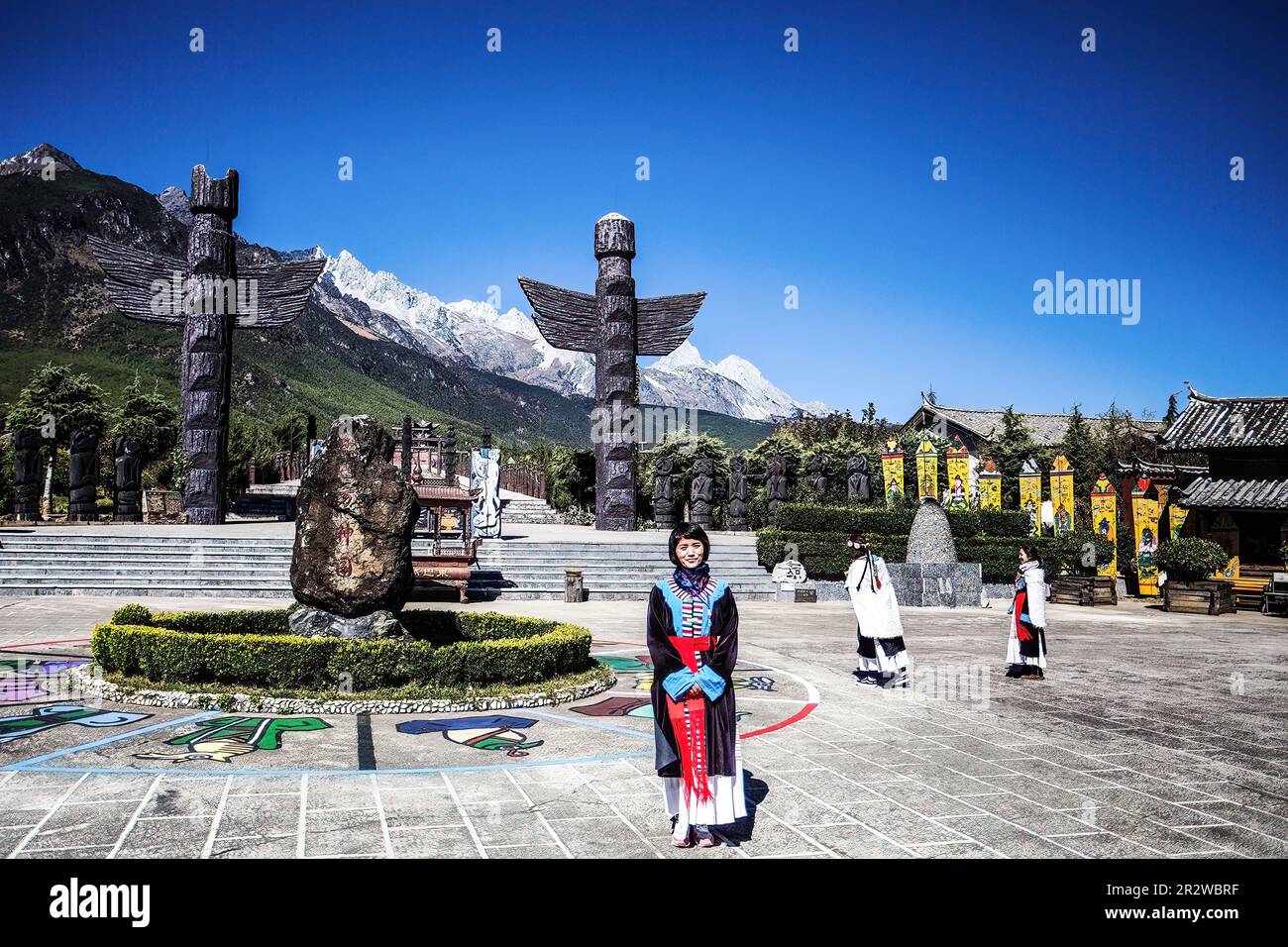 Disneyland like hi-res stock photography and images - Alamy