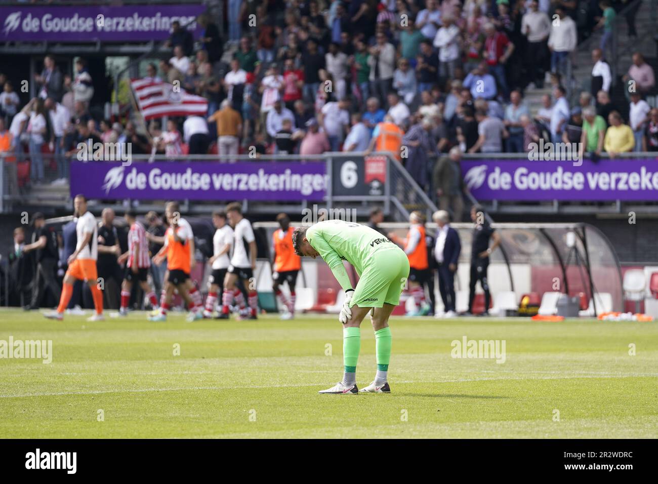 ROTTERDAM - SC Cambuur goalkeeper Brett Minnema disappointed after the ...