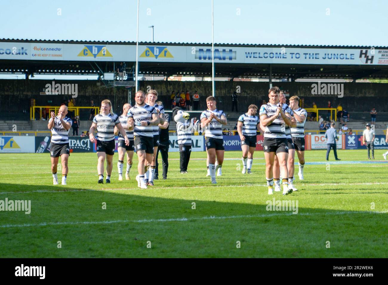 Hull FC players see the travelling fans at full time of the Betfred ...