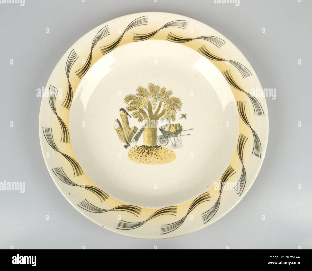 1950s Wedgwood Garden series pottery plate designed by Eric Ravilious ...