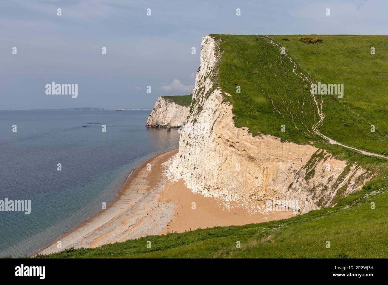 Landmark Durdle Door Jurassic Coast showing sea, cliffs and beach ...