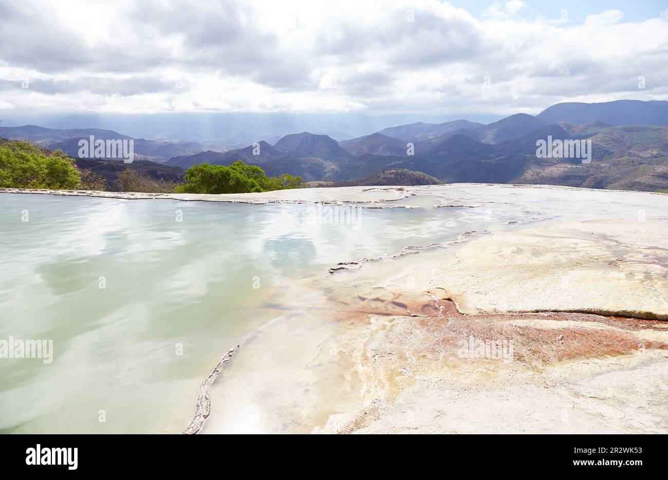 The unique frozen waterfalls and travertine pools of Hierve el Agua in ...