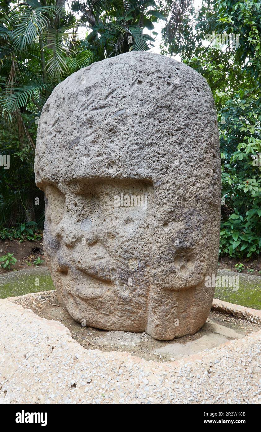 The outdoor museum of Parque Museo La Venta in Tabasco, Mexico ...